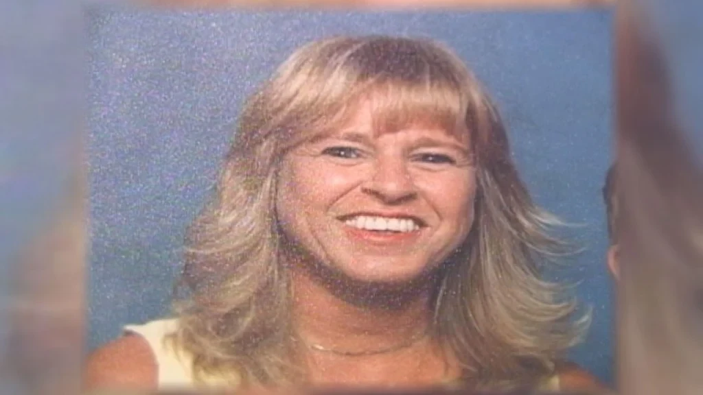 Lisa Ann Green - Missing Persons Center